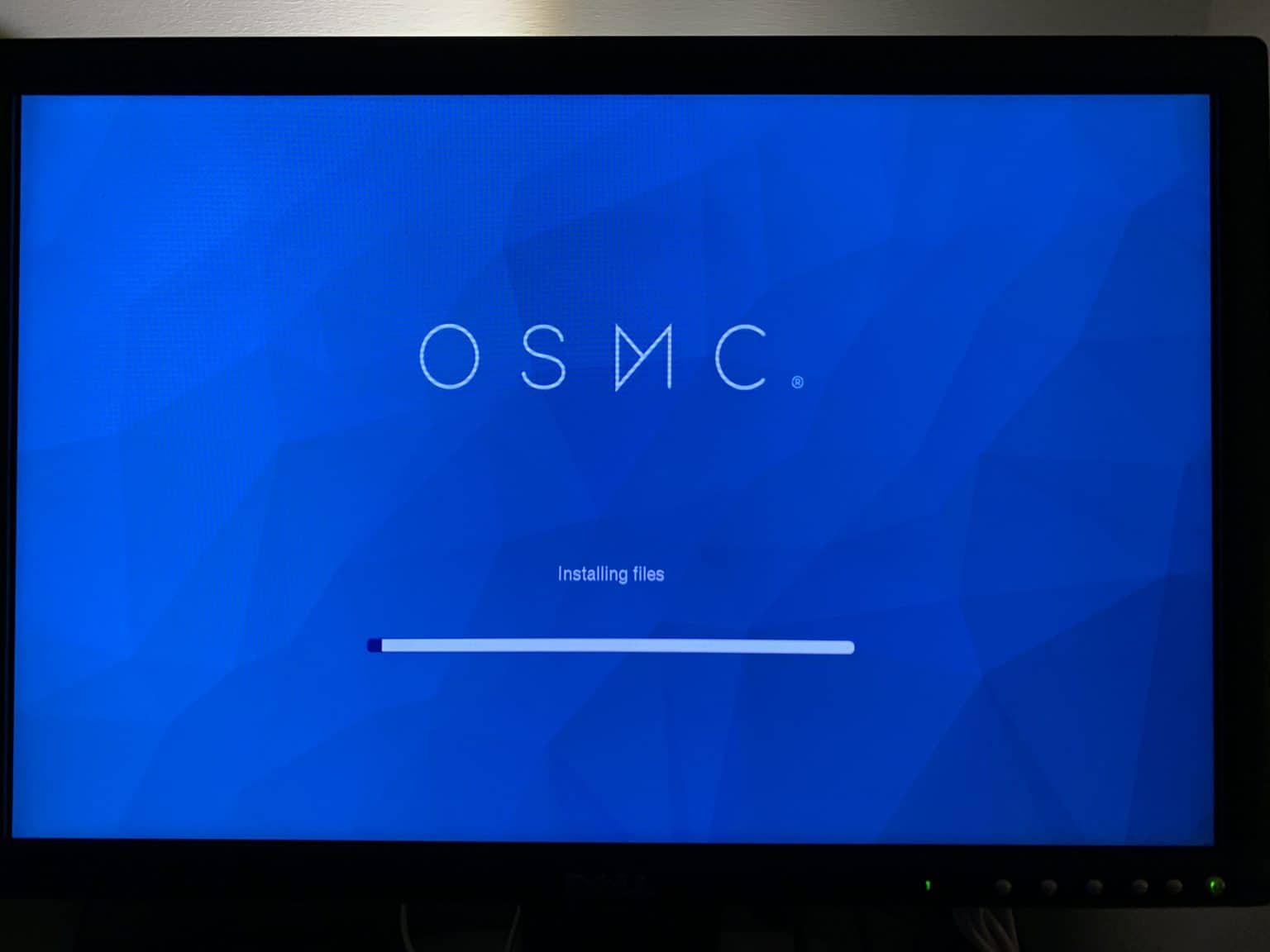 How to Install OSMC Media Center on Raspberry Pi [Screenshots]